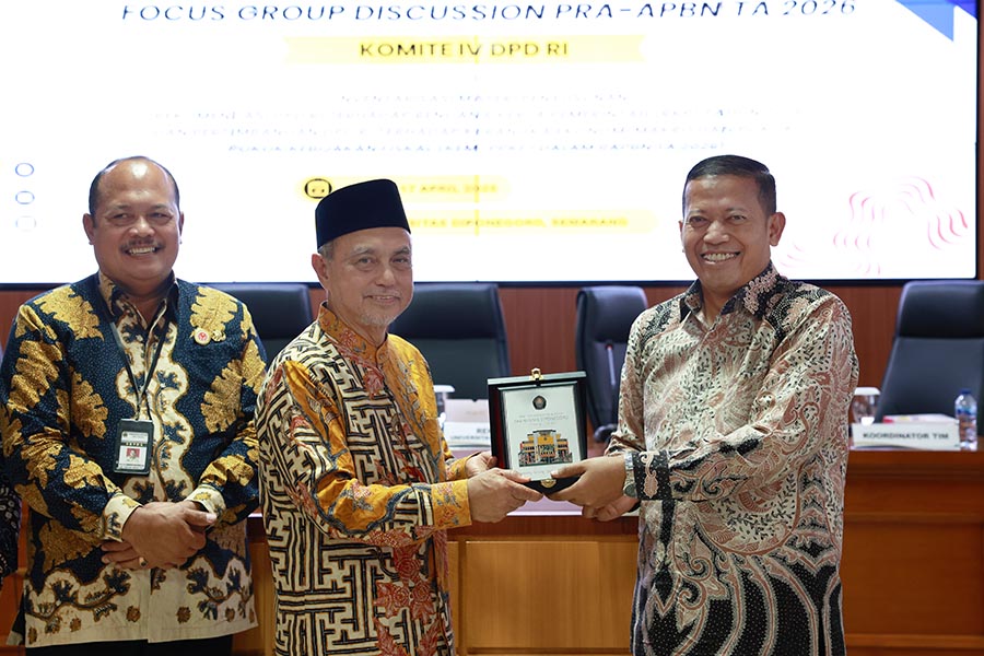 FEB UNDIP Tuan Rumah FGD DPD RI: Rumuskan Arah Pembangunan Nasional ...